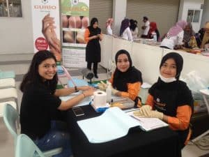 Luxurious & Affordable Spa Manicure, Pedicure, Massage & Waxing | Curio